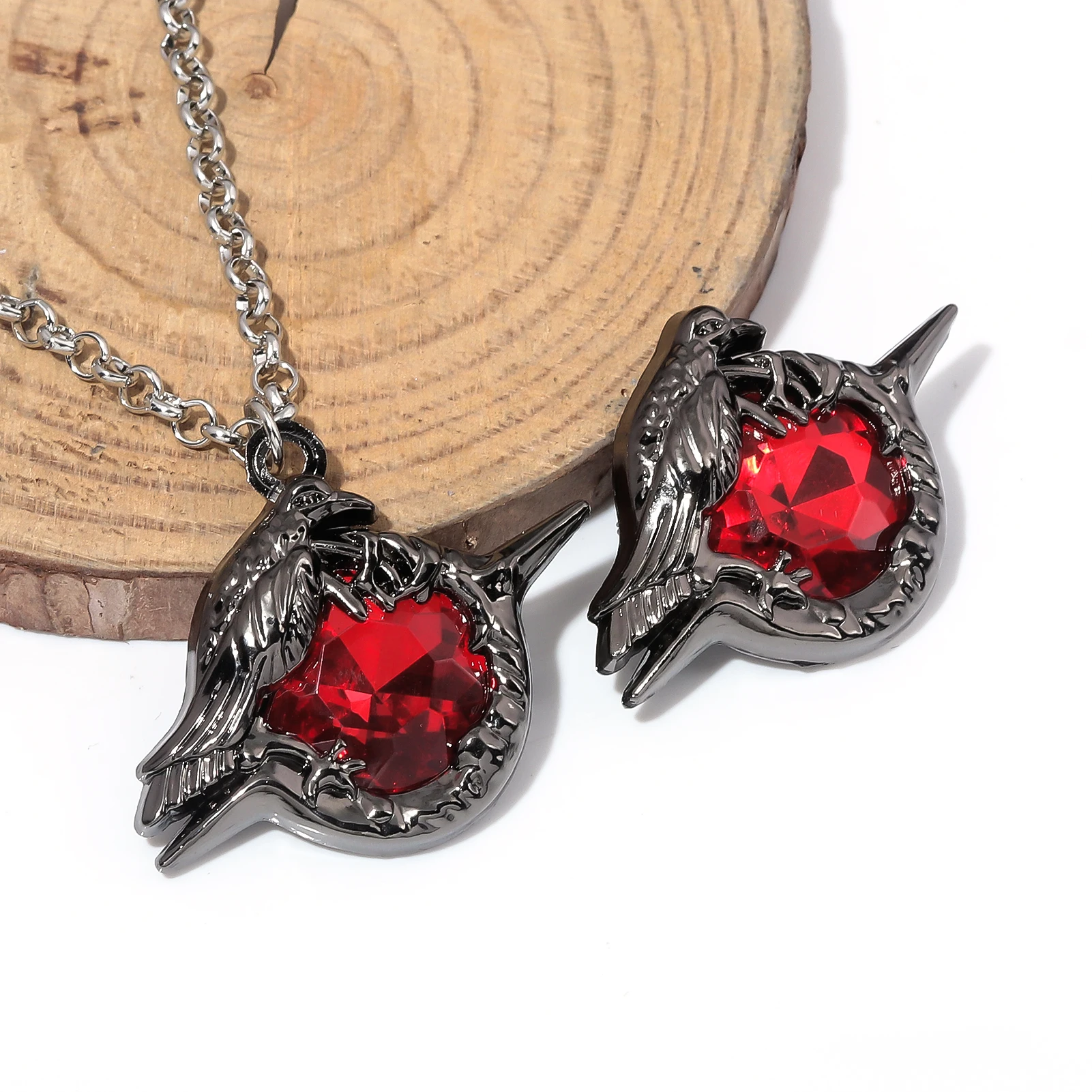 Love and Deepspace Sylus Crow Cosplay Badge Necklace Pins Red Stone ...