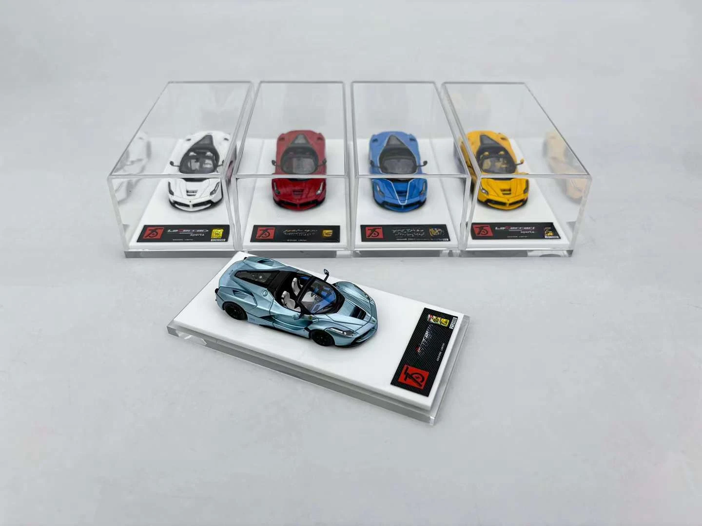 DMH-Model-1-64-LaFer-Aperta-Ice-blue-White-Red-Resin-Model-Car.jpg