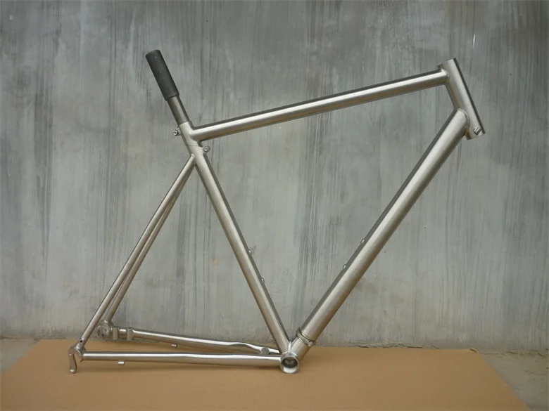 Titanium-Gravel-Frame-Ritchey-Break-Away.jpg