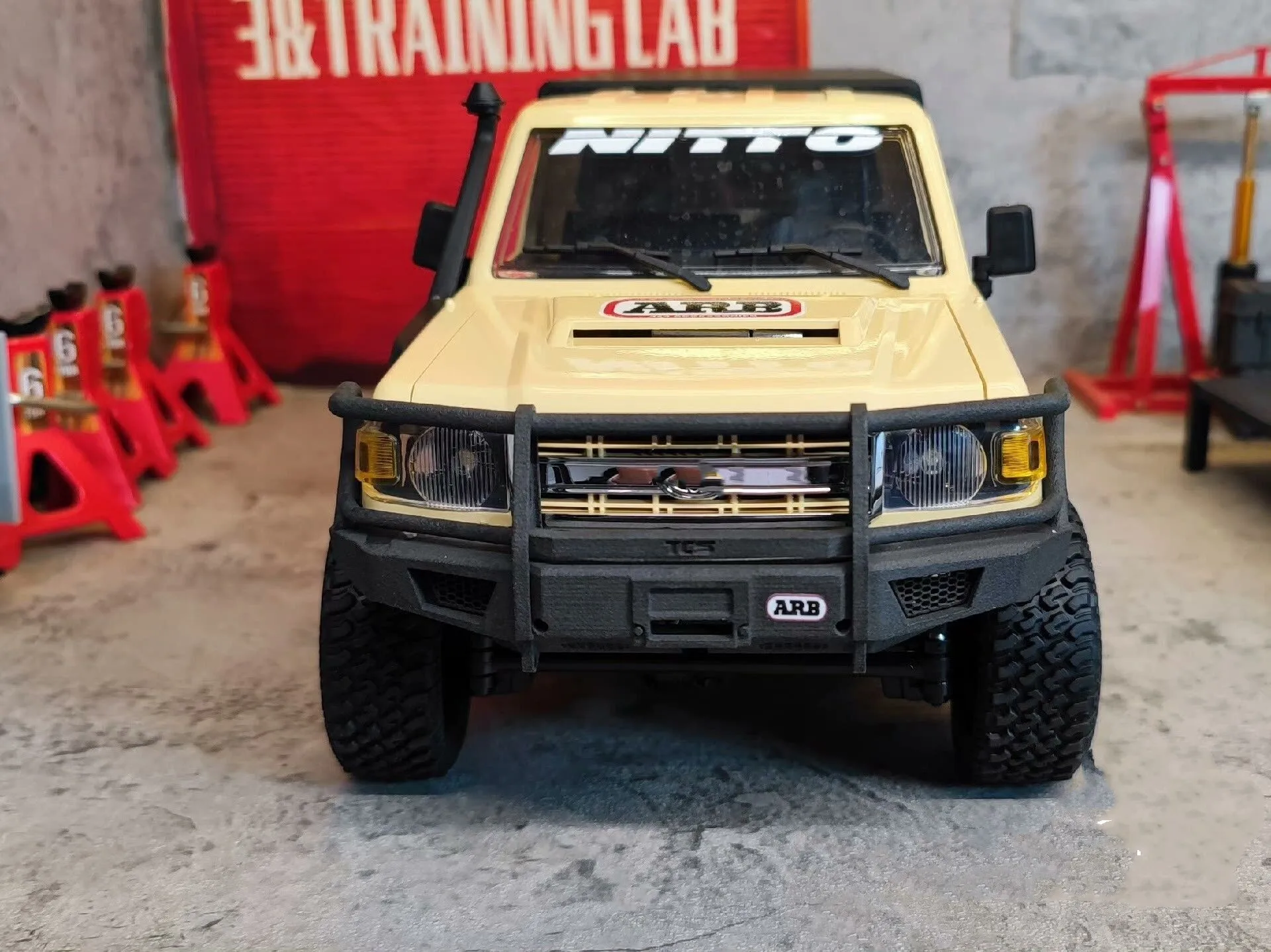 MN-MODEL-MNRC-MN82-1-12-RC-Car-Land-Cruiser-LC79-LC70-Climbing-Off-Road ...