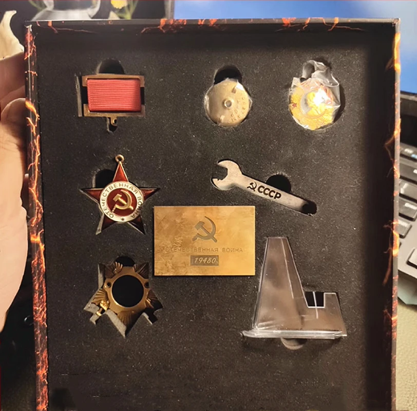 Soviet-Union-Metal-Detachable-Set-with-Box-Replica-1-Level-Order-of-the ...