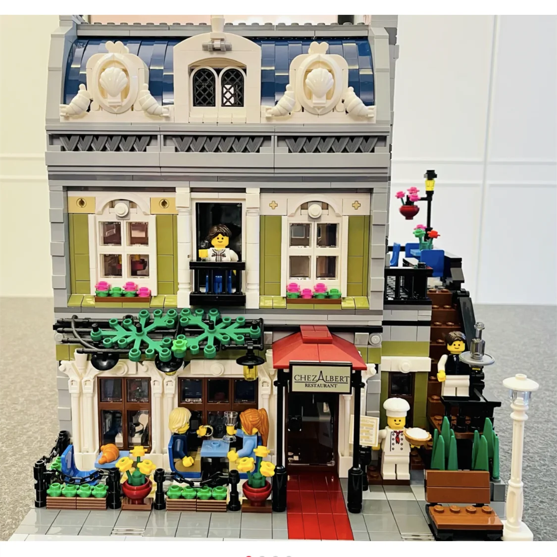 Lego Parisian Cafe