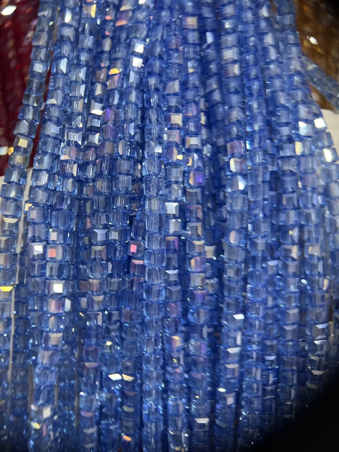 Square-Clear-Crystal-Synthetic-Glass-Gem-Gorgeous-4mm-Seed-Beads-Strand ...