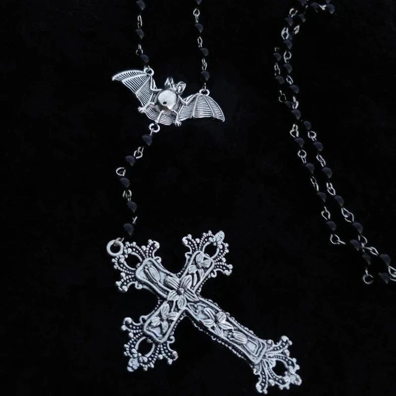 New Goth Rosary Necklace Prayer Beads Beaded Trad Cross Halloween ...