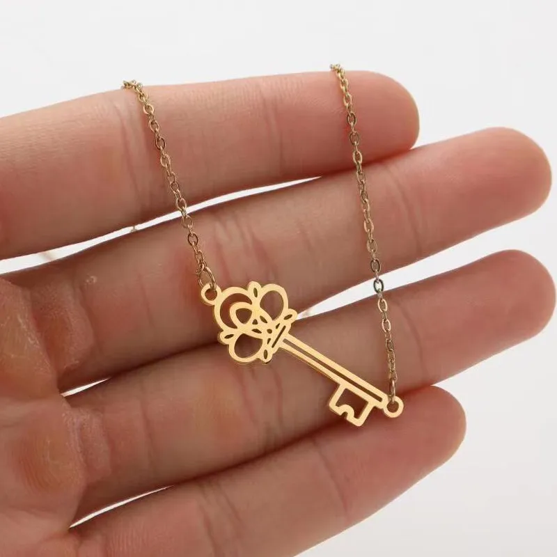 Fashion-Crown-Key-Pendant-Necklace-Stainless-Steel-Girls-Ladies-Fashion ...