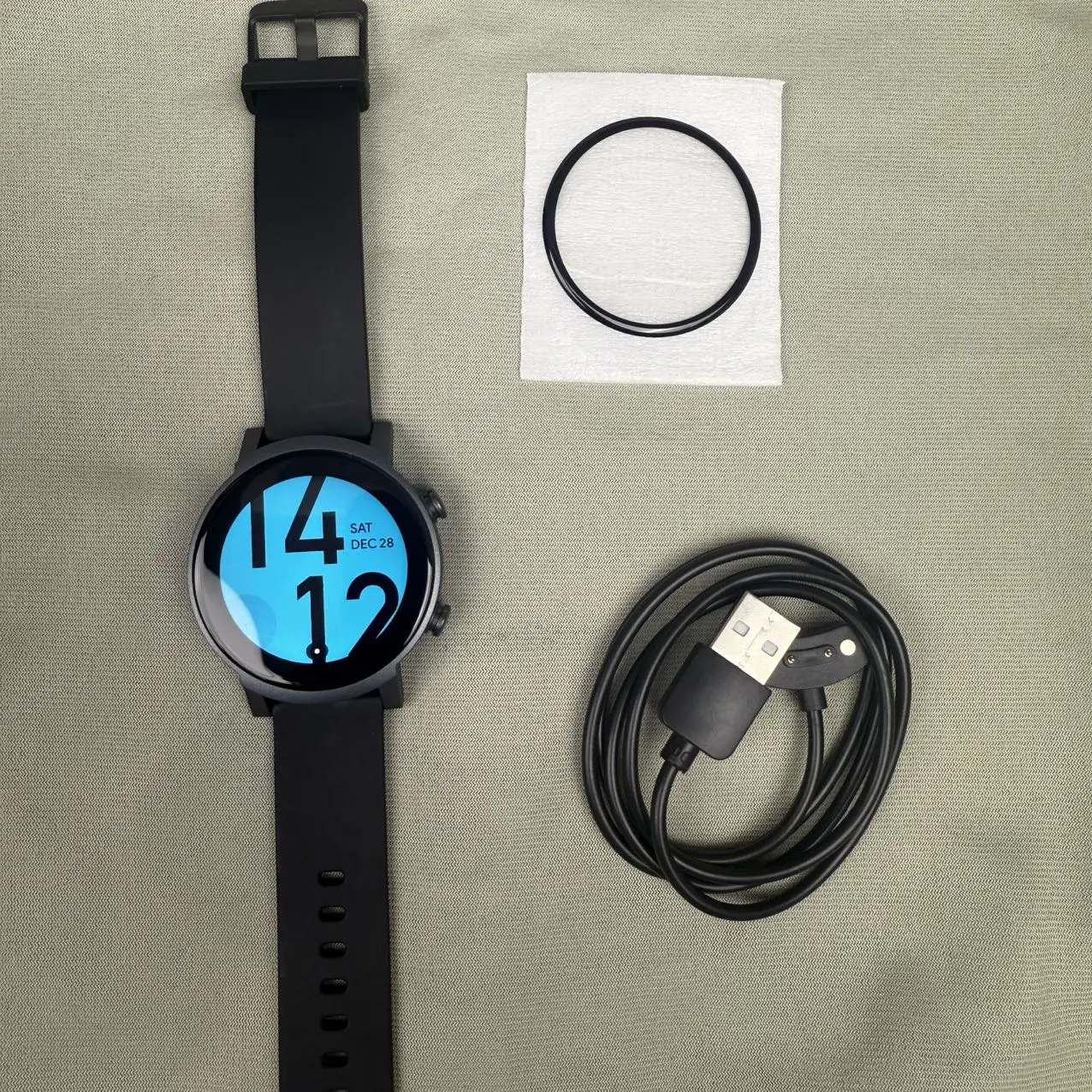 Mobvoi TicWatch E3 WH12068(It's used second hand.) smartWatch Sports ...
