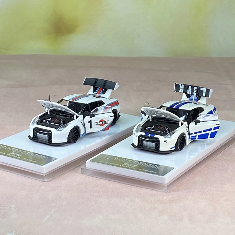 Old Time 1:64 GTR R35 Diecast Model Car