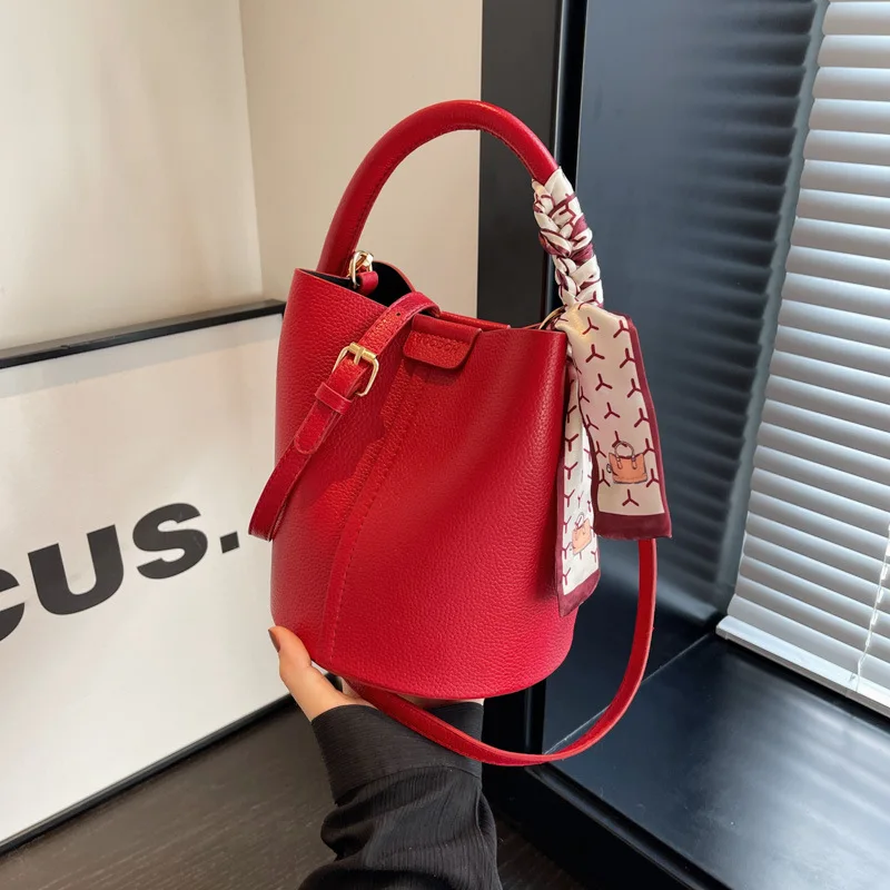 Luxury Women Shoulder and Crossbody Bags Red PU Bucket Two-purpose Bag ...
