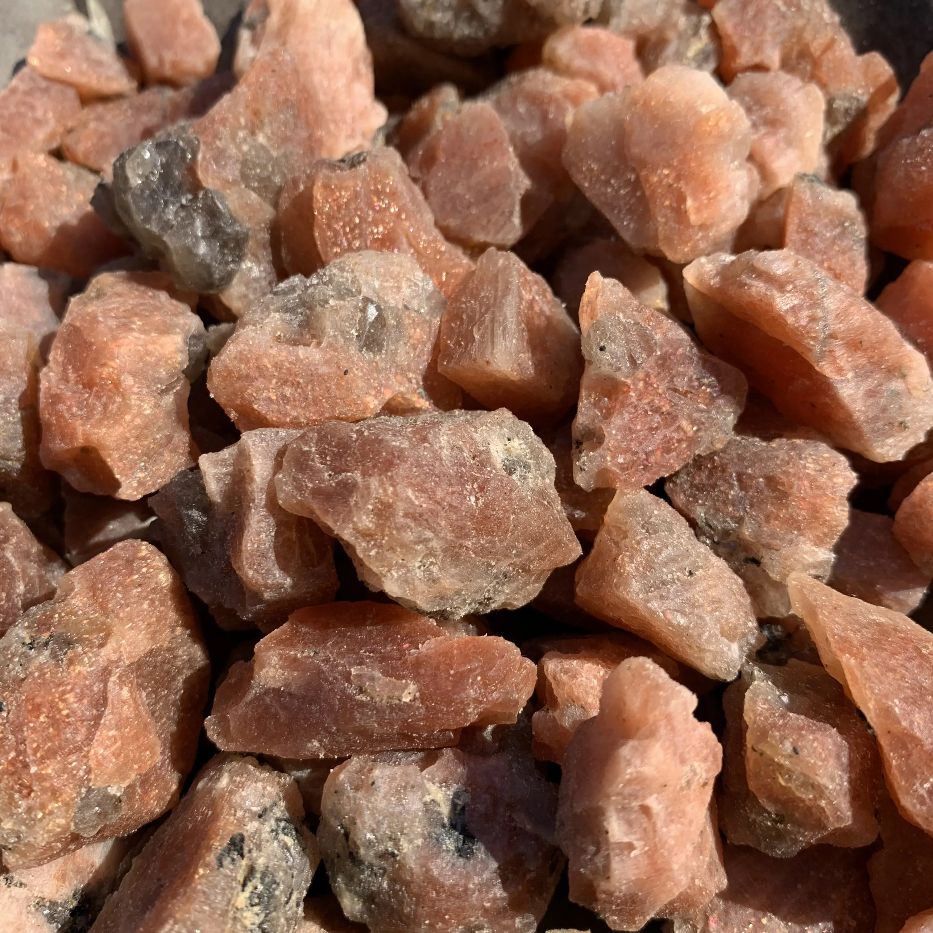 Natural-Sunstone-Raws-Mineral-Specimens-for-Madagascar.png