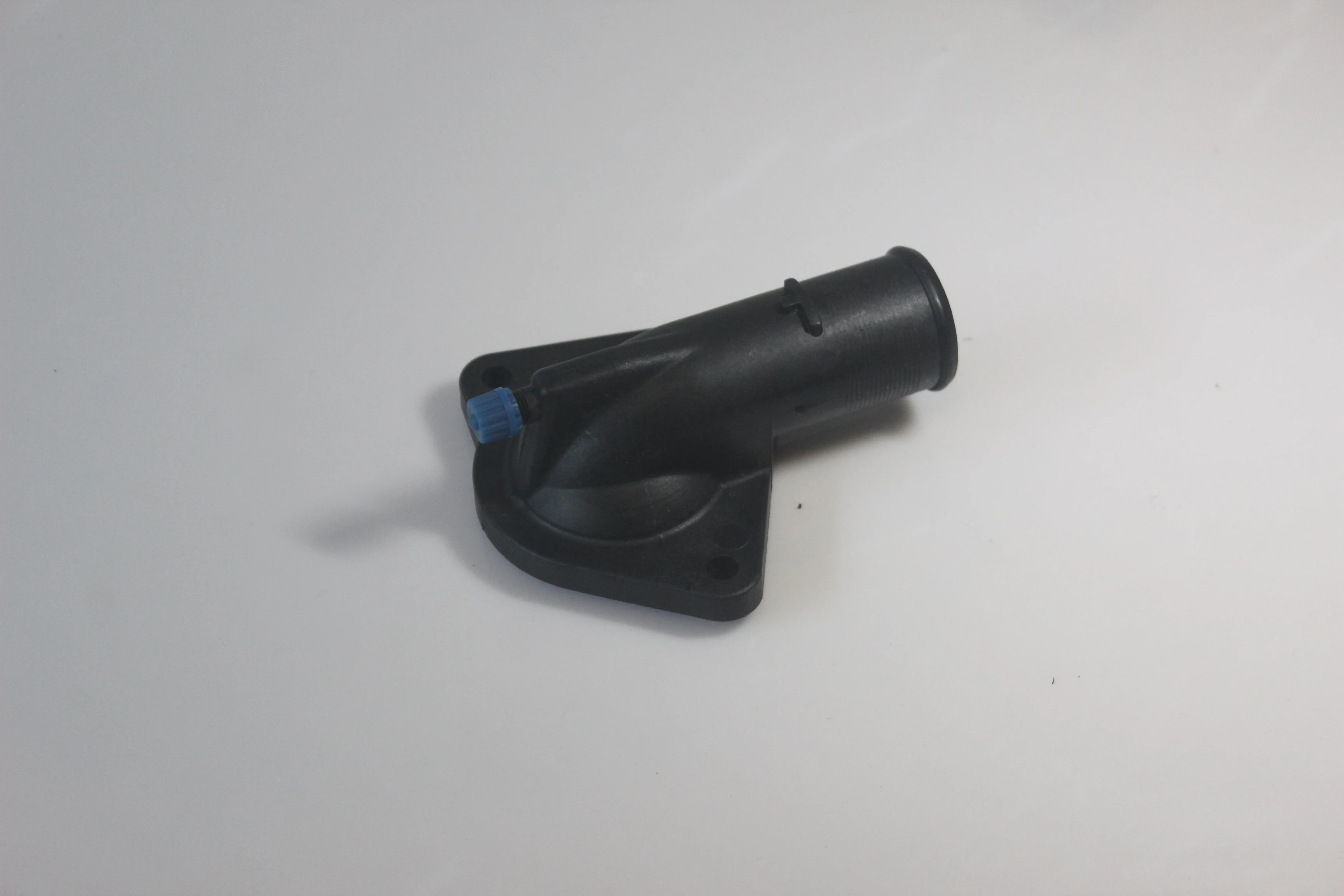 Otomobil-par-alar-i-in-araba-aksesuar-motor-so-utucu-su-borusu-flan ...