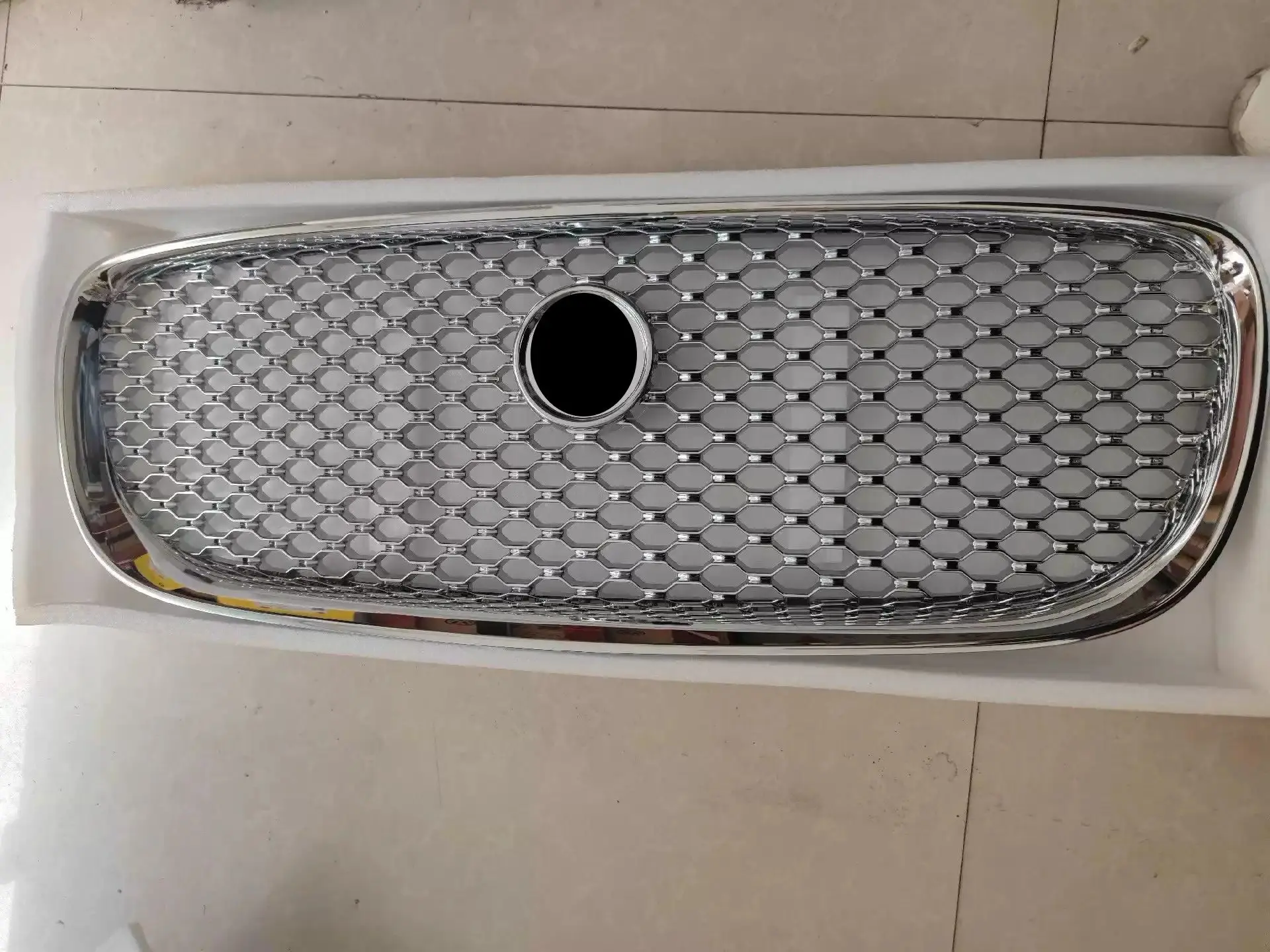 Car-Front-Bumper-Grill-Radiator-Grille-Racing-Grill-for-Jaguar-XFL-2018.jpg