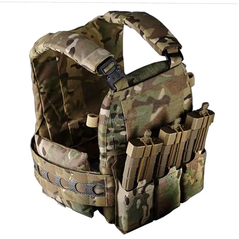 V5-FCPC-Tactical-Vest-with-Triple-Magazine-Pouch-MOLLE-Ferro-Plate ...