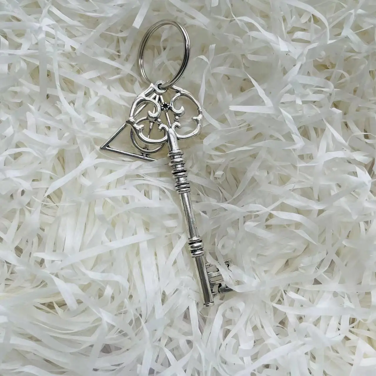 Magic Bank Key Deathly Hallow Pendant Combination Key Chain Sack 2pcs ...