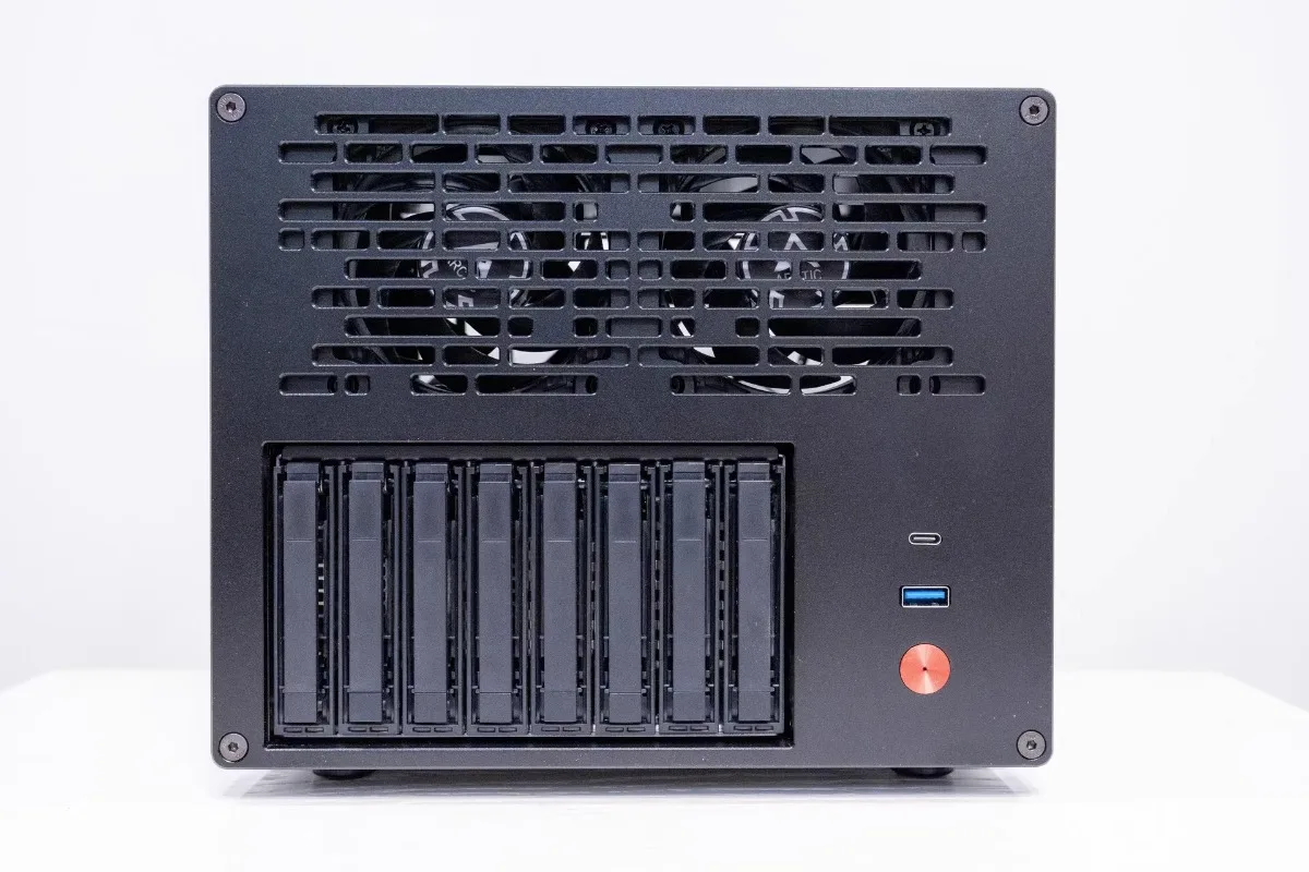 Full-Flash-Nas-Chassis-8u2-Intel-Cage-8-disk-Nas-Chassis.jpg