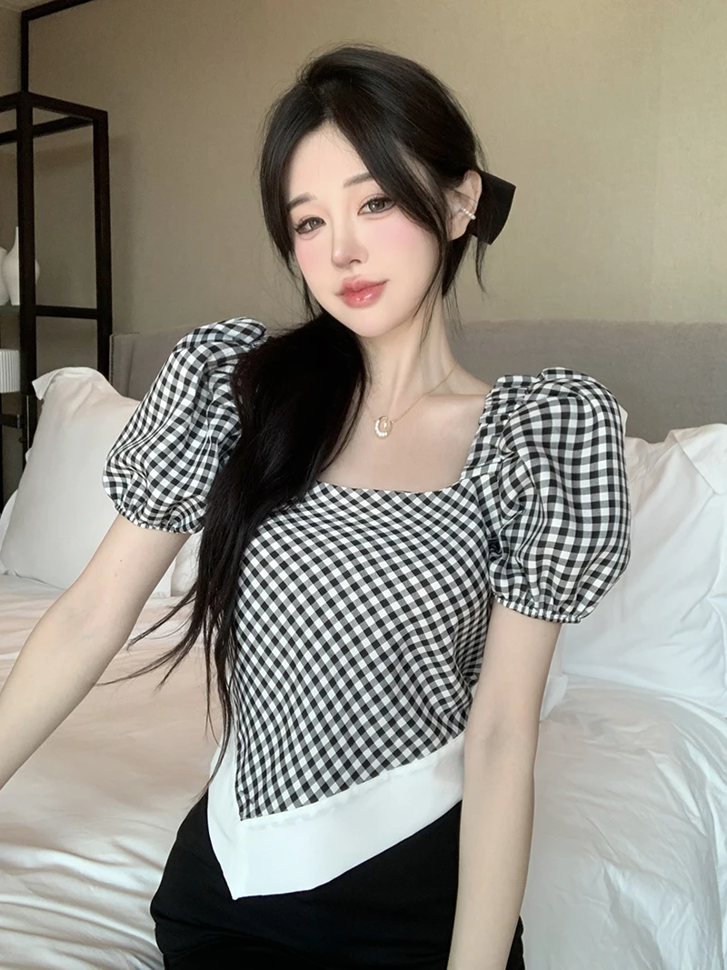 불규칙한 밑단 티셔츠 여성 여름 프렌치 스타일 스퀘어 칼라 격자 무늬 퍼프 슬리브 짧은 탑 보우 레이스업 보터밍 셔츠