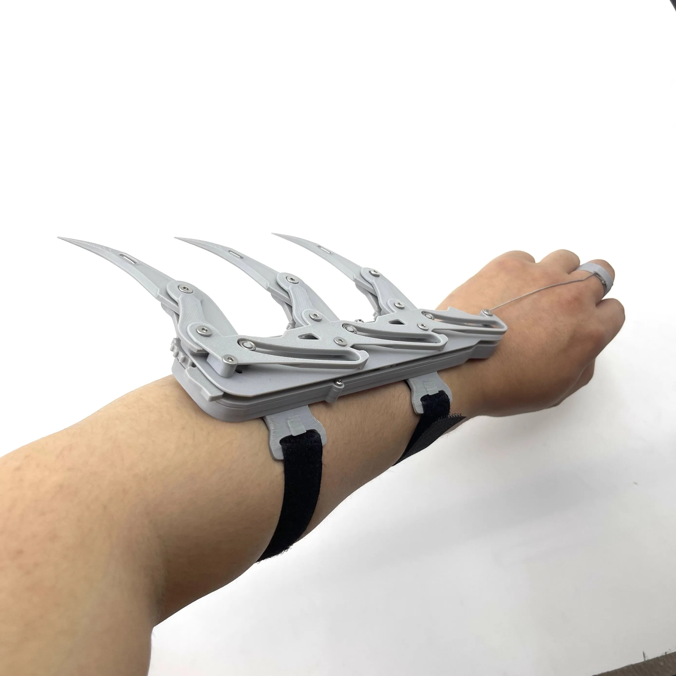 New Mechanical Claw Wrist Blade PVC Cosplay Sleeve Sword Halloween ...