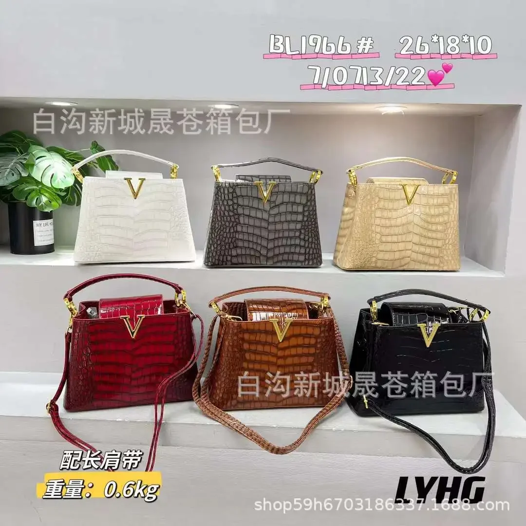 S48079512a97d464f96e4a2d2ed26be7f0.jpg