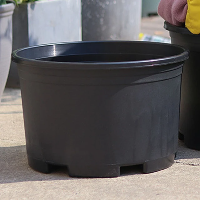 Large Plastic Plant Pots