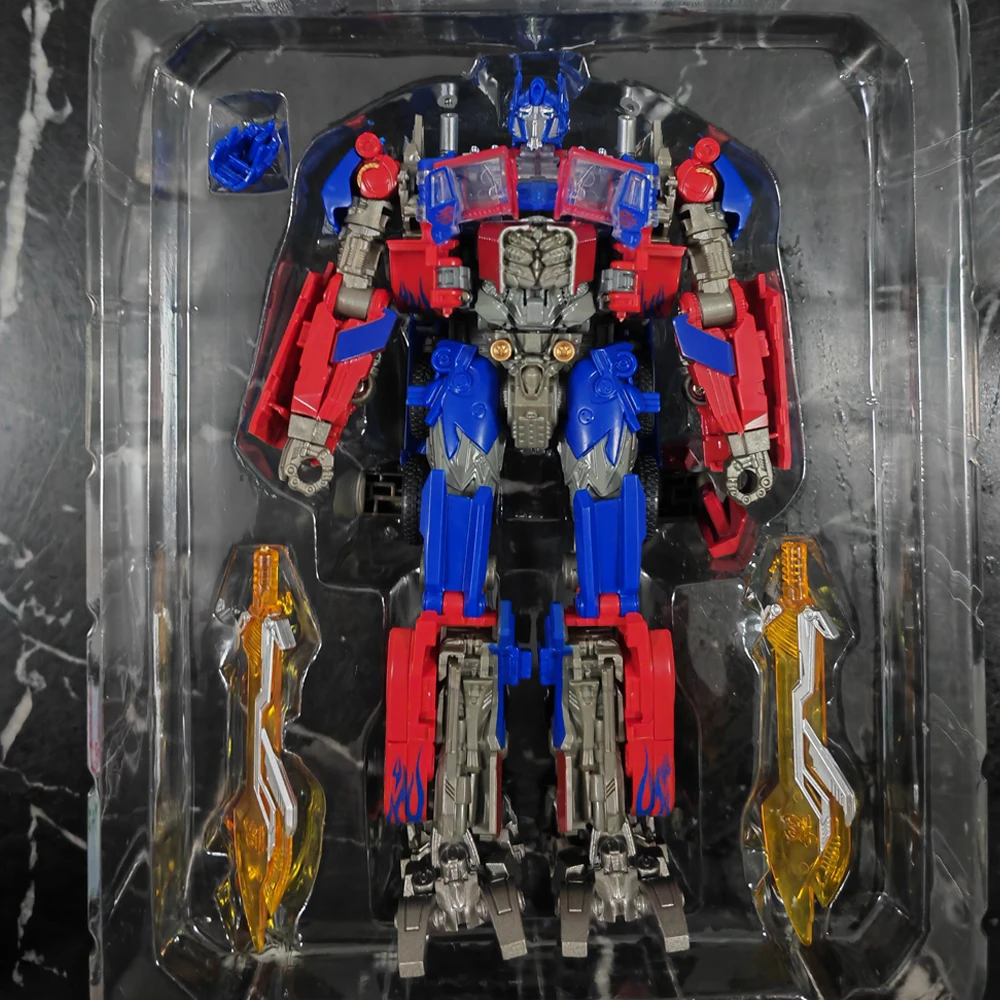 Transformation-Toys-Optimus-SS44-BAIWEI-TW1022-Action-Figure-OP-Commander-Deformation-Robot ...