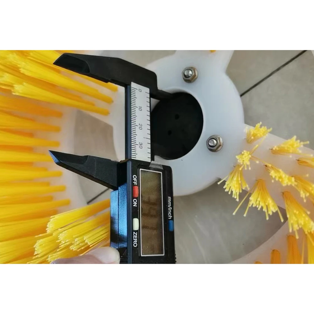 Photovoltaic panel cleaning machine Greenhouse Glass Roof Washing ...