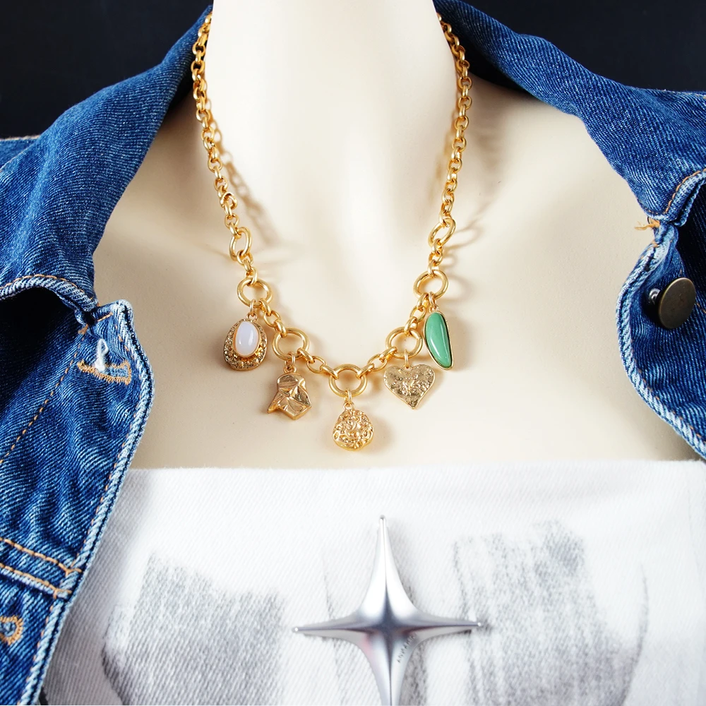 Heart-Charm-Necklace-Natural-Green-Stones-Coquette-Chain-Medal-Natural ...