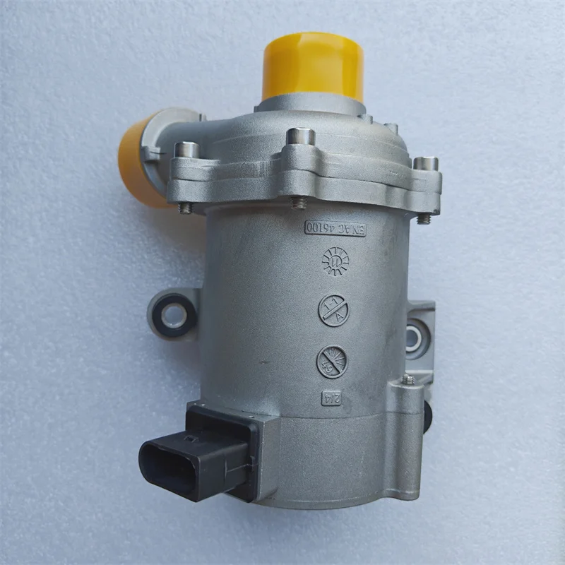 The electric coolant water pump is suitable for BMW N20 F10 F11 F18 ...