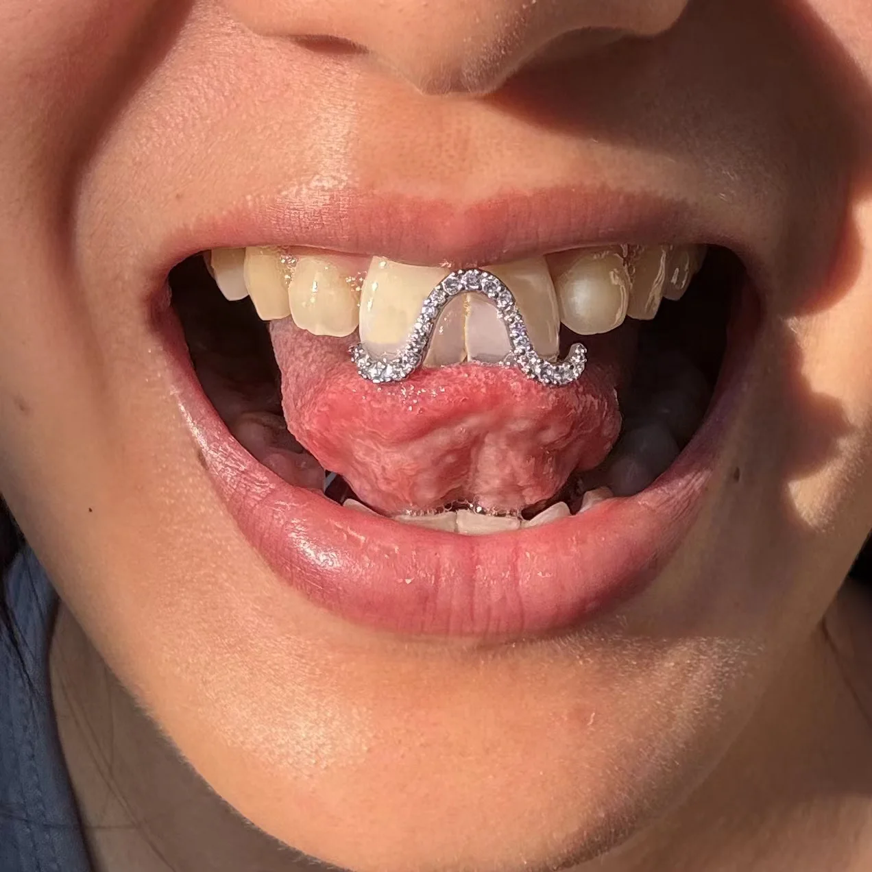 RACHELZ-Trend-Niche-Design-Twisted-Zircon-Teeth-Grillz-Hip-Hop-Glossy ...