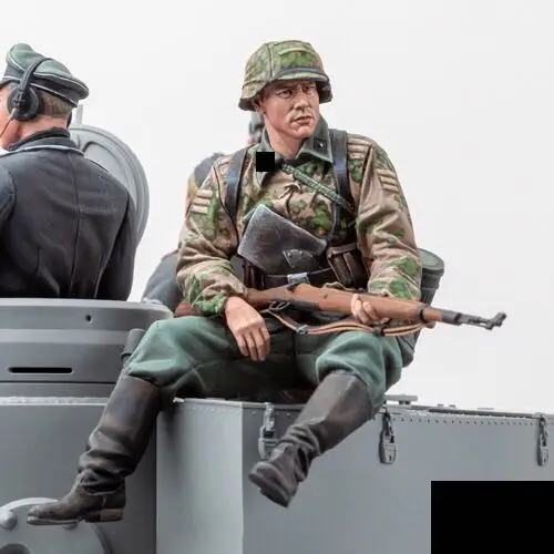 1/16 Resin Model Figure GK，German soldier , Unassembled and unpainted kit