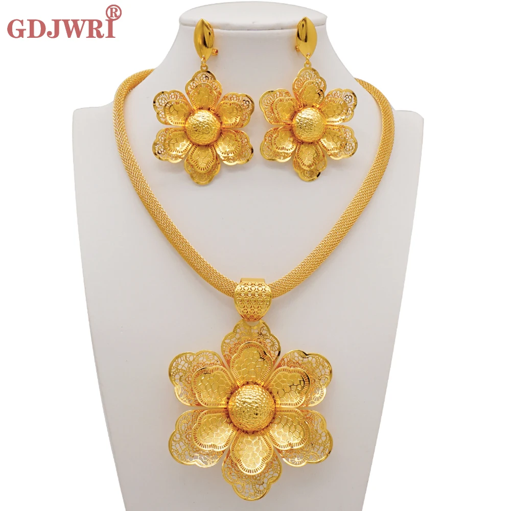 Gold Necklace Jewelry Set