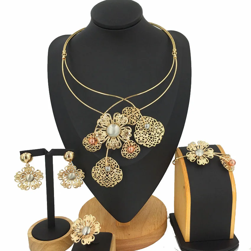 Gold Modern Jewelry Set
