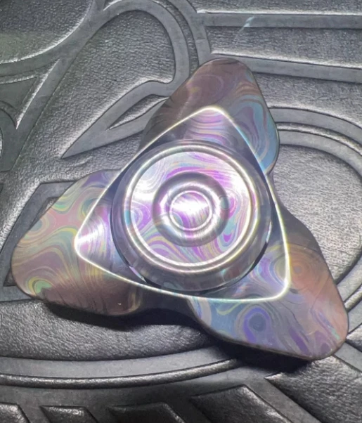 USED-EDC-Cainiao-2-0-titanium-fingertip-gyroscope-Decompression-toys.png
