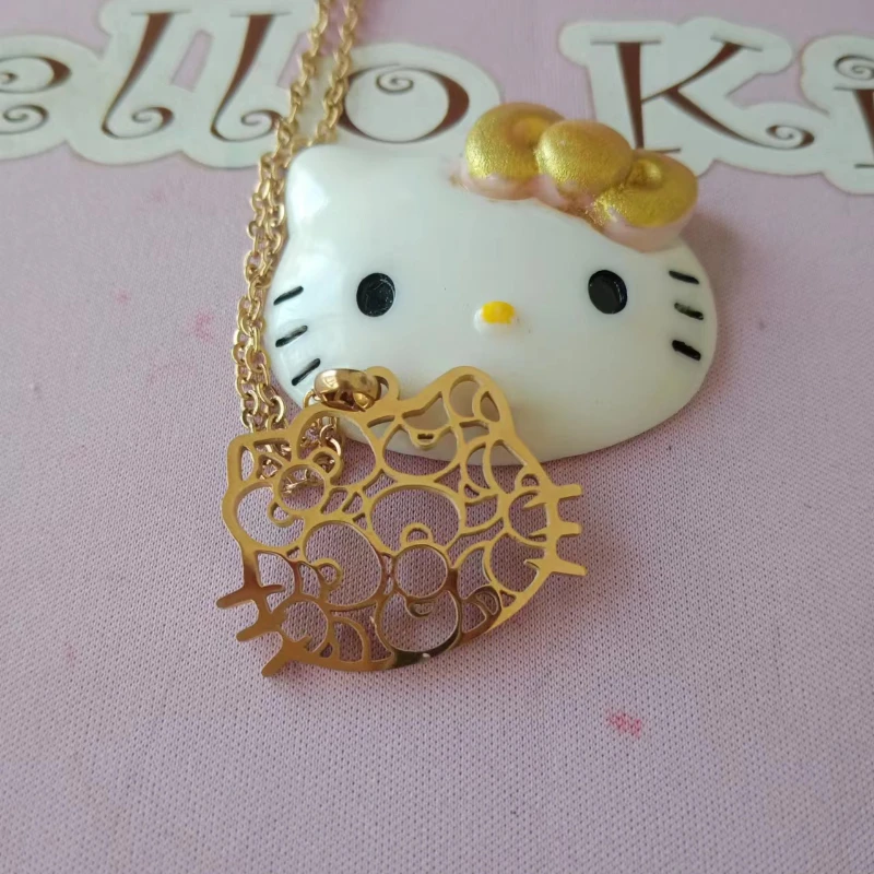 Hello Kitty Necklace Gold