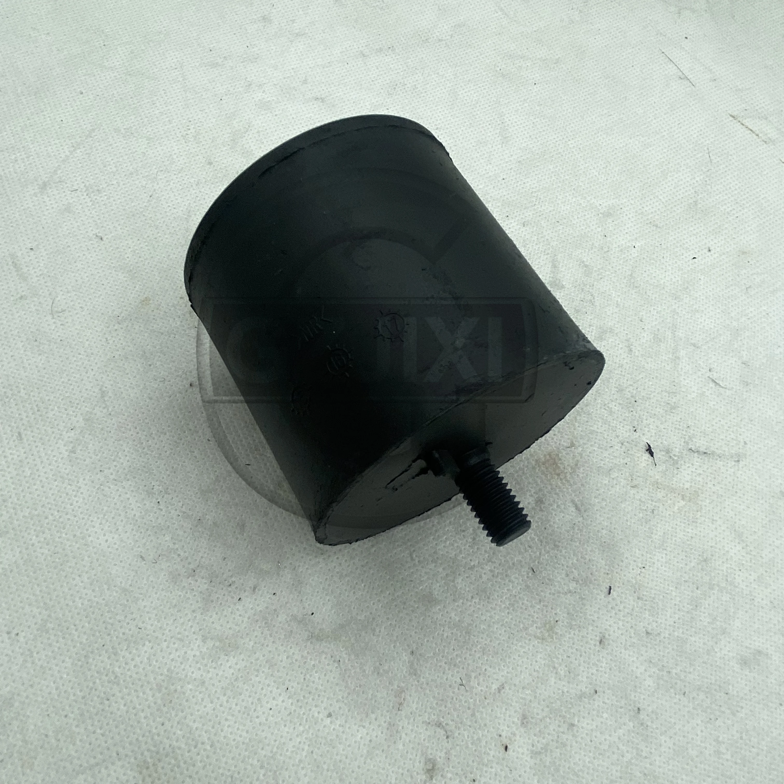 Factory-Spare-Parts-Engine-Support-Mounting-11811133364-11811138879-for ...