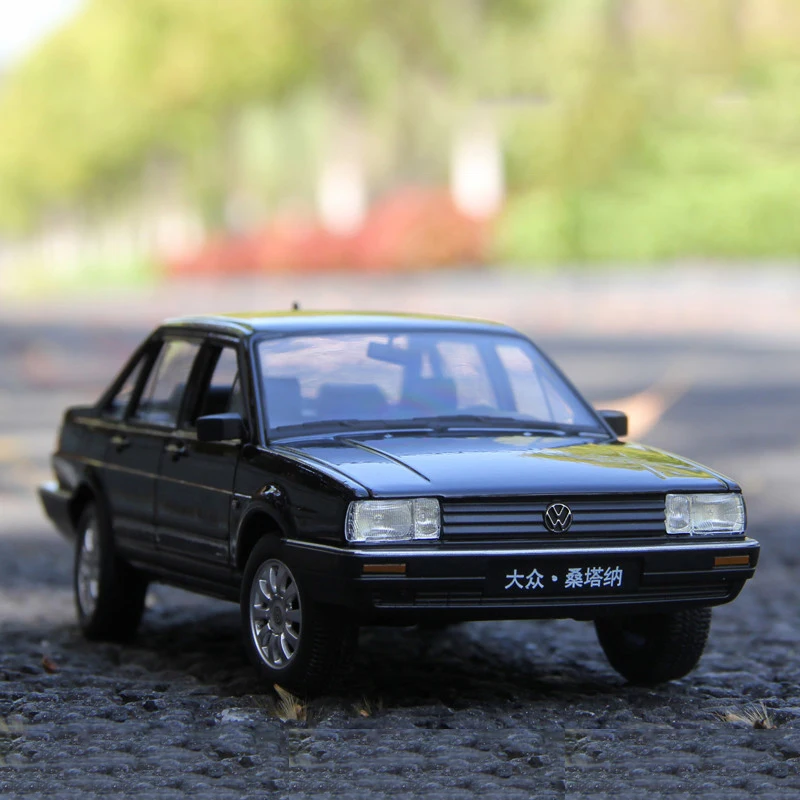 WELLY 1:24 Volkswagen VW SANTANA Alloy Car Diecasts & Toy Vehicles Car ...