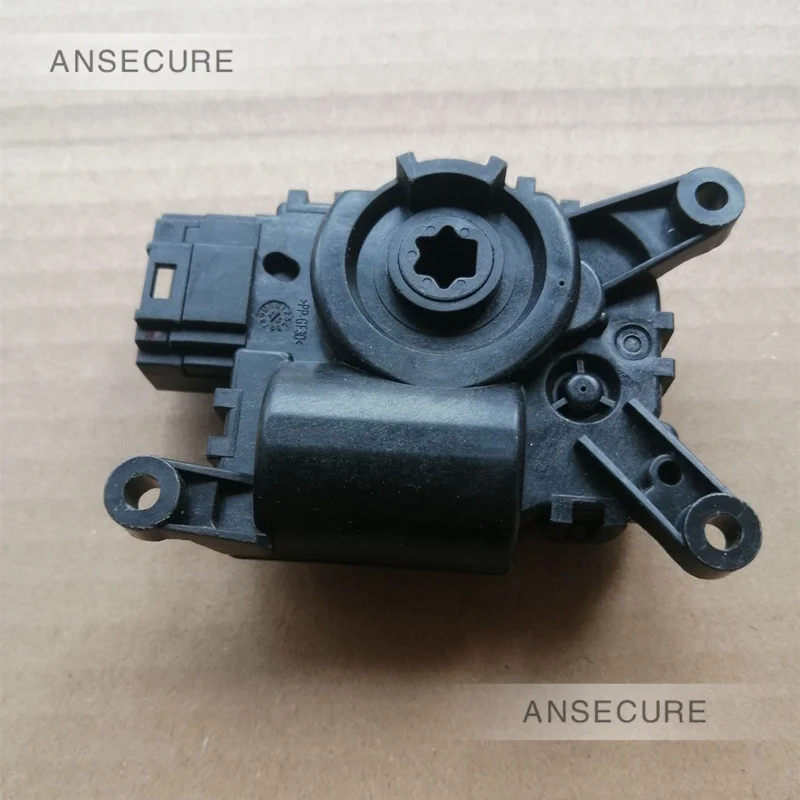 OEM V107 Air Conditioning Defroster Flap Servomotor Motor For Skoda ...