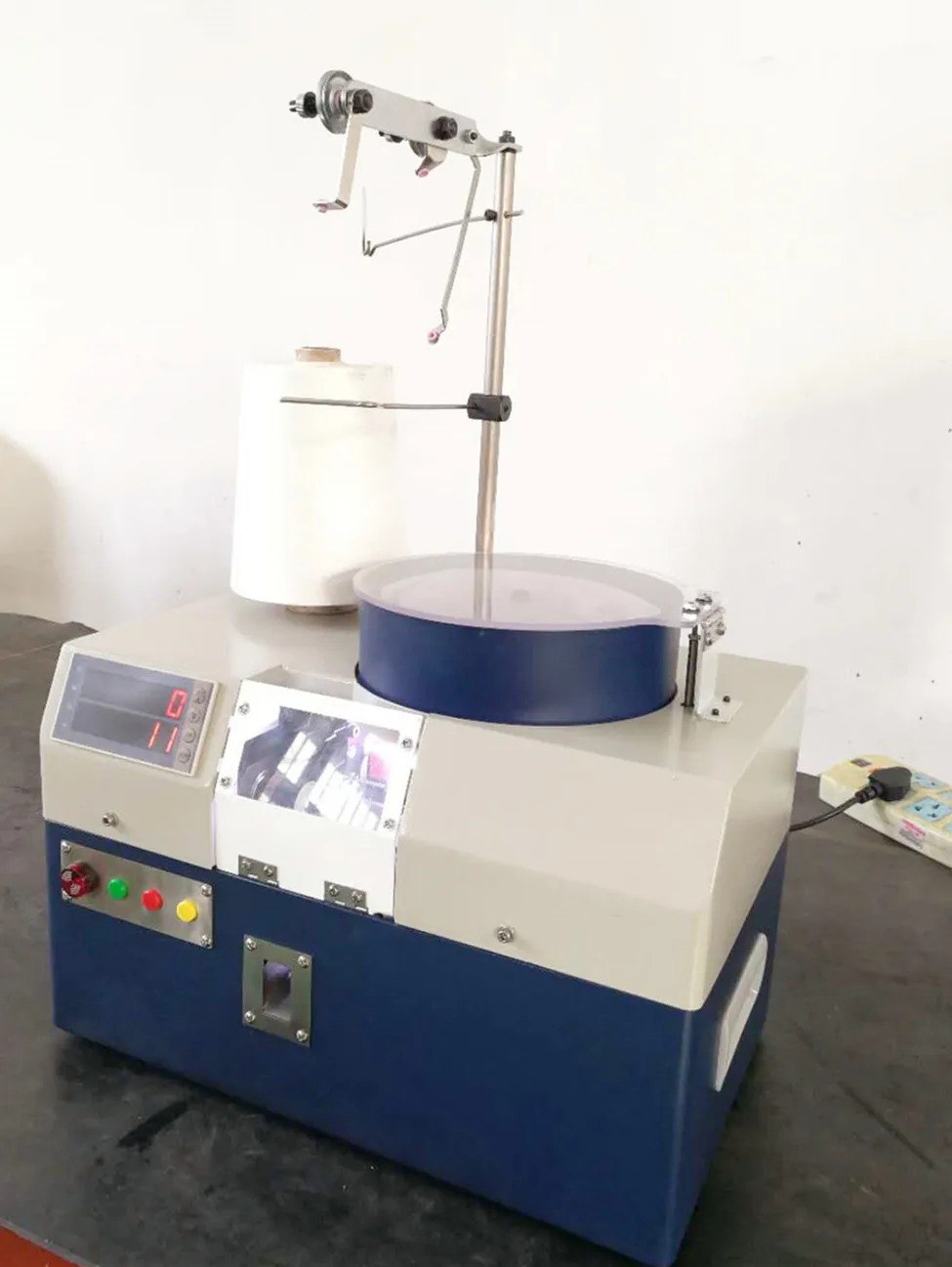 Bobbin Threader Machine