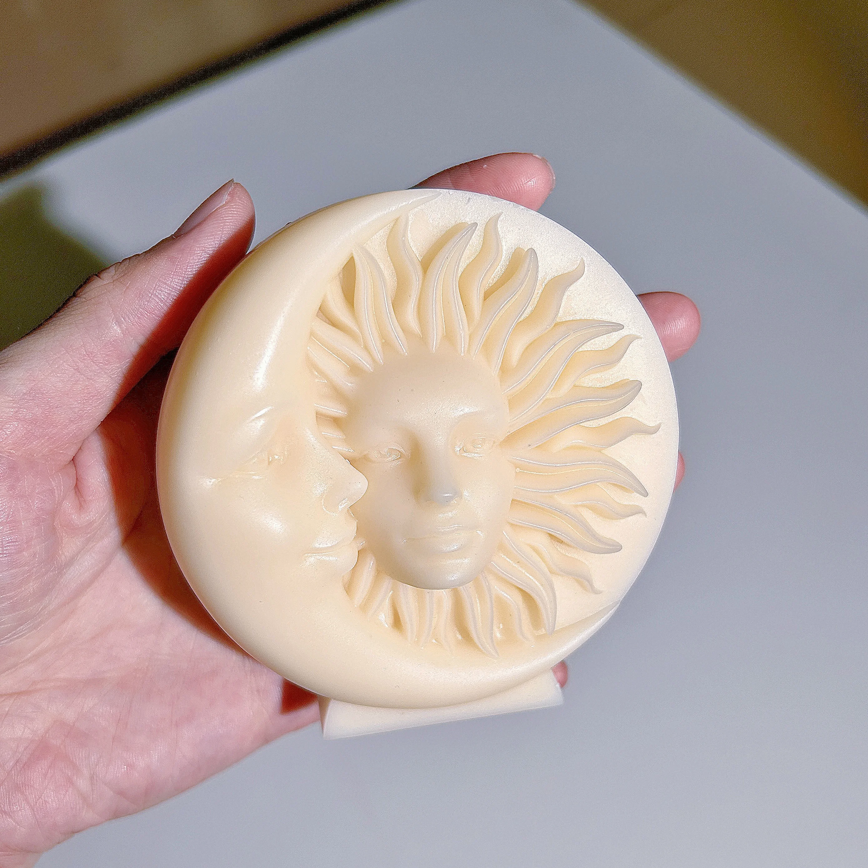 New-Hot-Selling-Moon-Sun-Face-Silicone-Candle-Mold-DIY-Sun-Moon-Face ...
