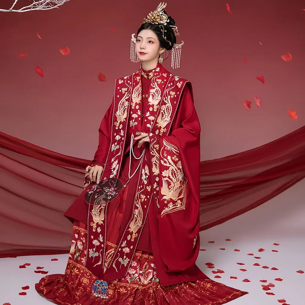 Exquisite-Phoenix-Seeking-Red-Traditional-Ming-Dynasty-Hanfu-Women ...