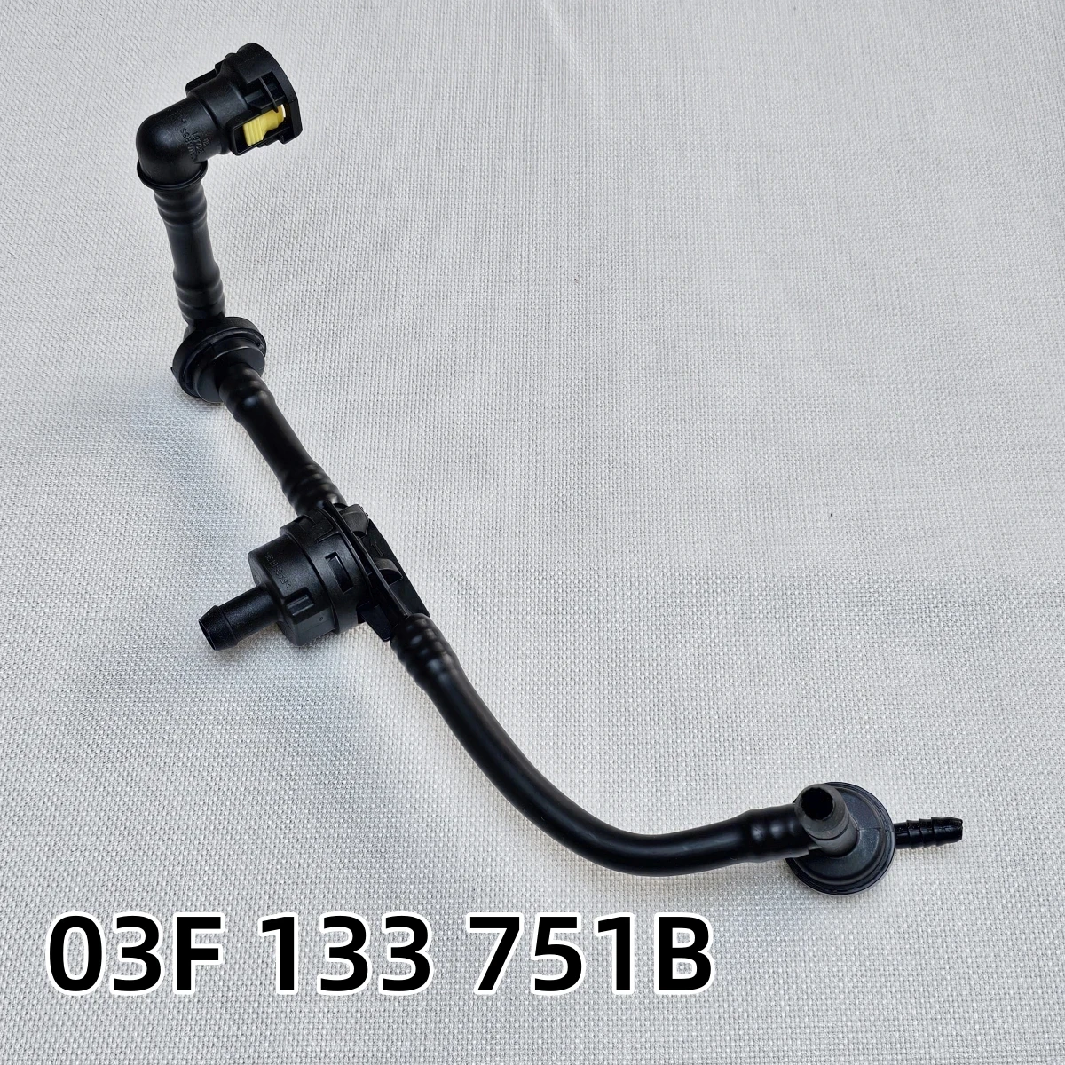 03F133751B-Engine-Coolant-Breather-Pipe-Vacuum-Hose-For-VW-Vento-Polo-1 ...