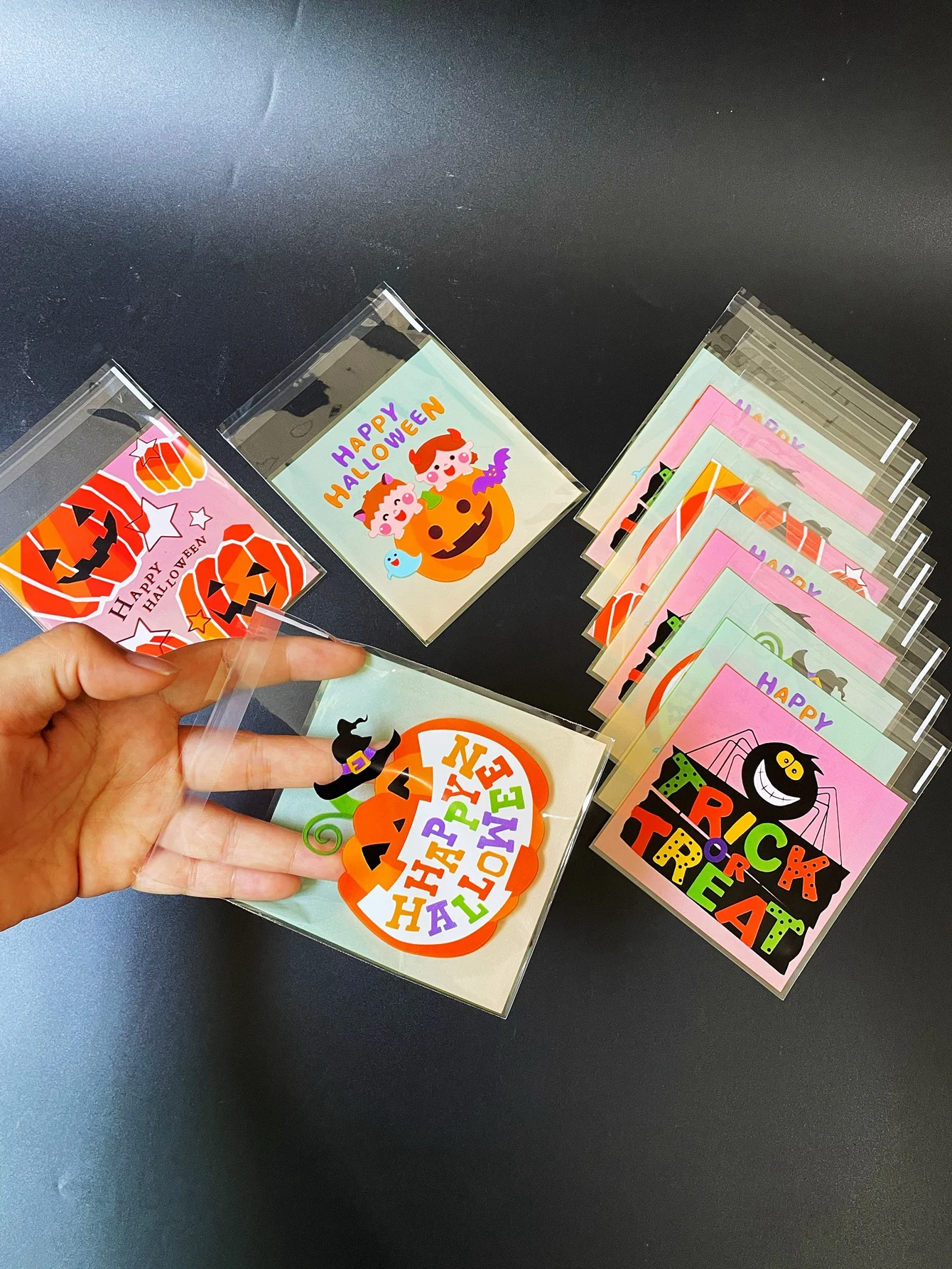 100pcs-Trick-Or-Treat-Orange-Pumpkin-Spider-Pattern-Halloween-Gift-Wrap ...