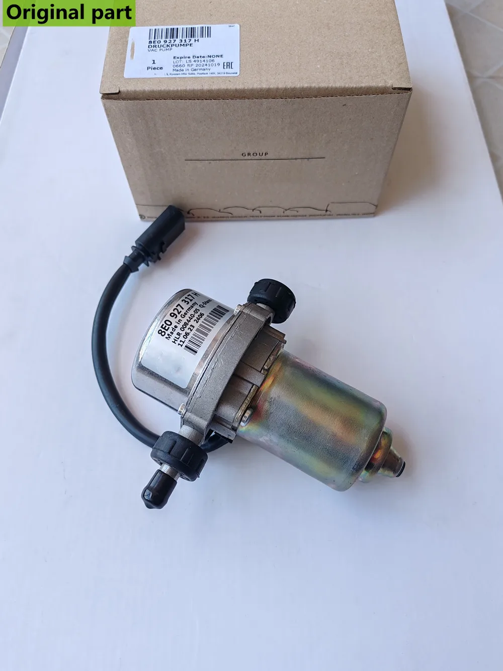 NEW Genuine Engine Power Brake Booster Vacuum Pump 8E0927317H ...
