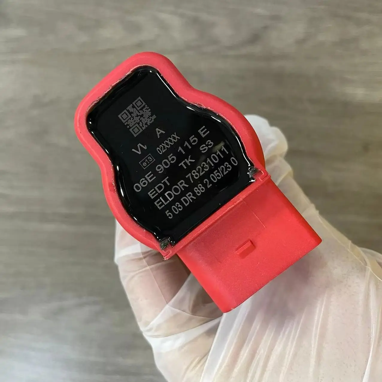 Bobina de ignição para V W Je tta, G olf, Pa ssat, Tigu an, CC, Audi A3 ...