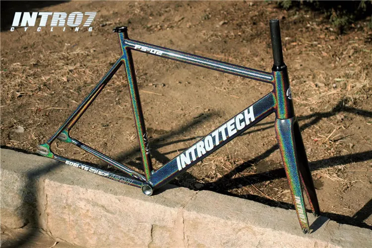 khung INTRO7 FS02 - TSUNAMI