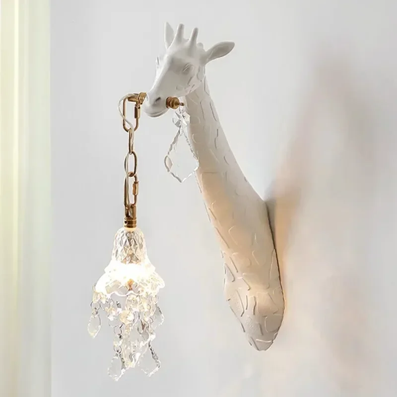 Modern-Designer-Giraffe-in-Love-Wall-Lamp-Resin-Animal-Lamps-Atmosphere ...