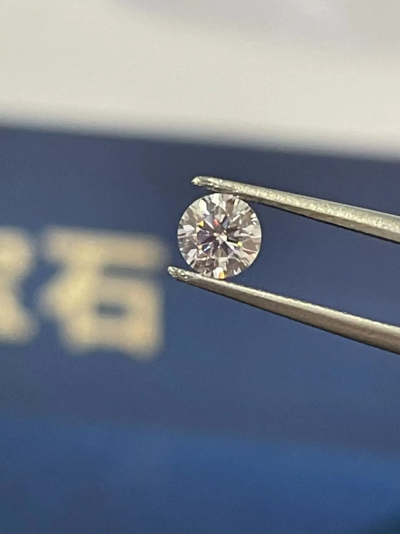 GRA-Moissanite-1CT-6-5mm-Loose-Gemstone-DEF-VVS1-Round-Brilliant-Cut ...