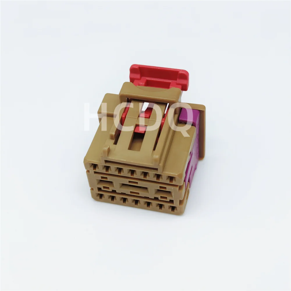 The-original-8K0-972-483A-17PIN-Female-automobile-connector-plug-shell ...