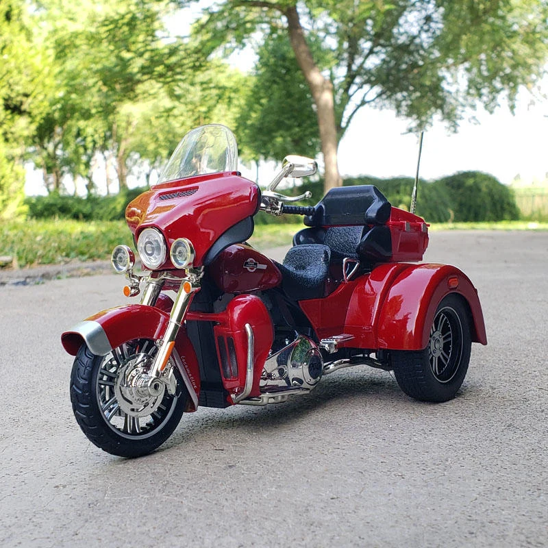 Harley Davidson Trike for Kids: The Ultimate 1:9 CVO Tri Glide Model ...