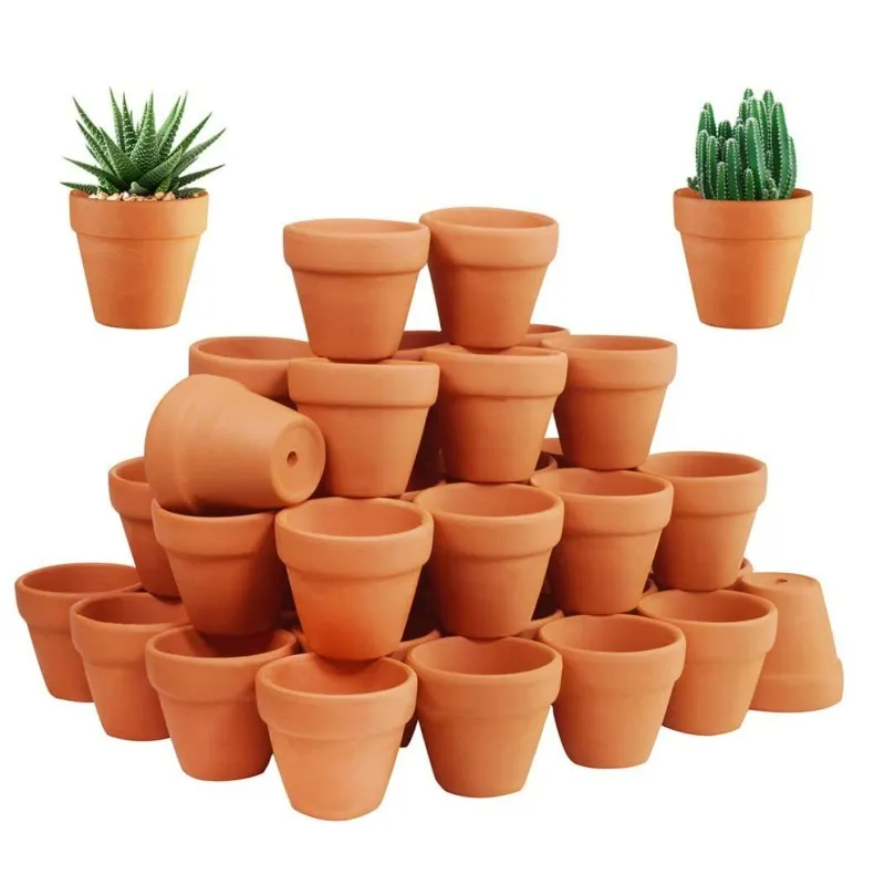 Petits pots en terre cuite avec trous de proximité, petits pots en ...
