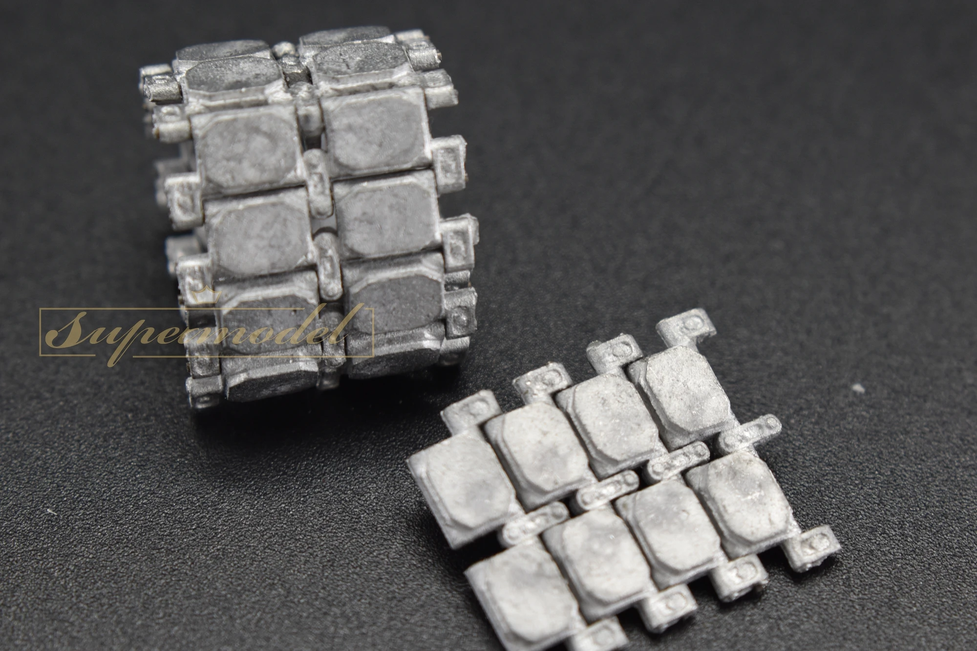 R Model 1/35 35132C Metal Track and Metal Pin For U S M1A1/A2 Abrams ...