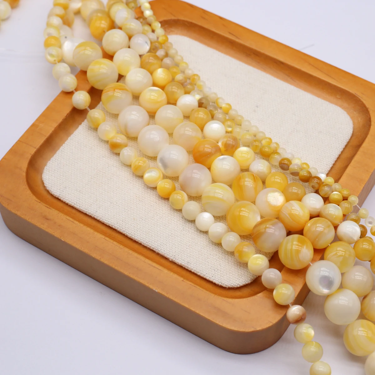 Natural Shell Beaded Yellow Round Beads Charms for DIY Women Men ...